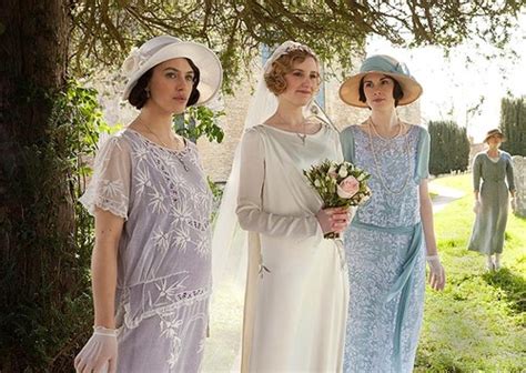 Edith In Her Wedding Dress Lady Edith Crawley Photo 32195108 Fanpop