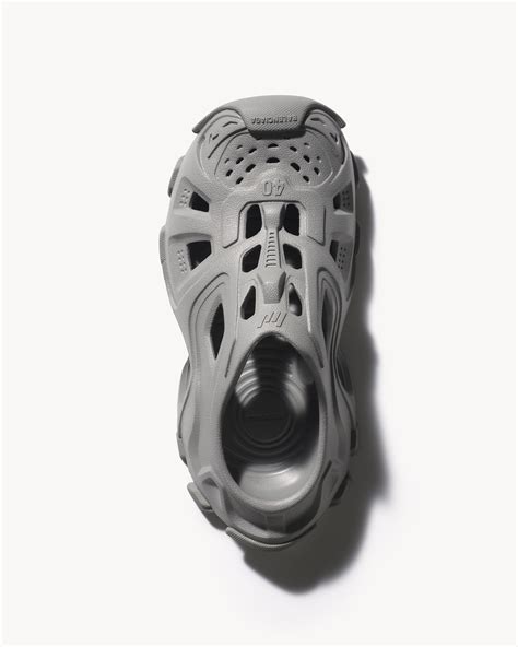 BALENCIAGA 发布 2023 秋季系列 Campaign – NOWRE现客