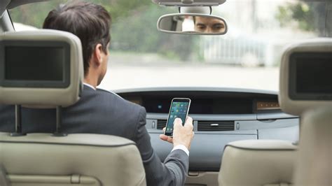 Tips To Reduce Distracted Driving