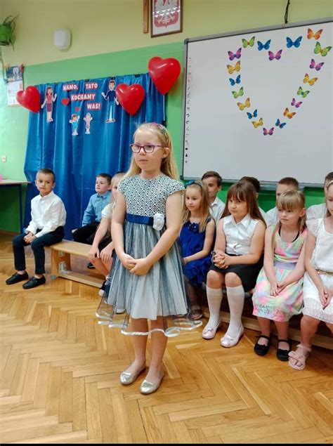 Dzień Mamy I Taty W Klasach I Iii Rok Szkolny 20212022 Zespół