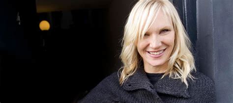 Bbc Radio 1 Jo Whiley Profile