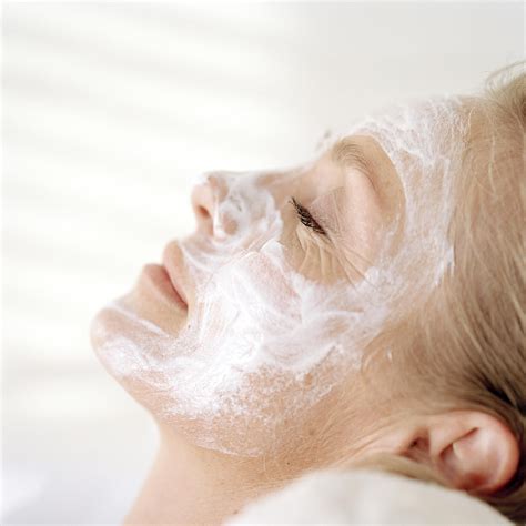How To Treat Infected Ingrown Hair And Prevent Bumps