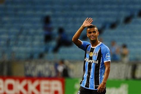 Ayacucho Fc Vs Gremio El Probable Once Del Tricolor Para Enfrentar Al