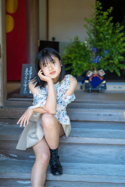 🐝のあ💜 On Twitter 今日は月曜日 ️ 1週間の始まりって起きるの辛い〜😎 学校のお昼休みに図書室に行って本を借りたんだ📖