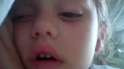 Girl Caught Dreaming About Justin Bieber With Her Eyes Open Youtube
