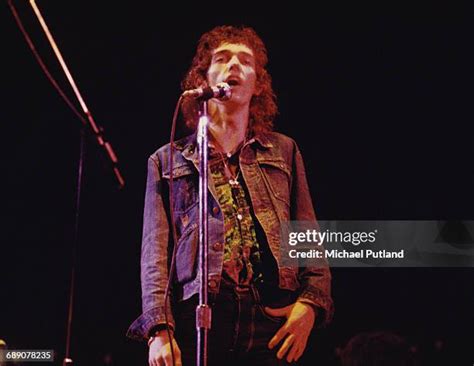 Graham Bell Singer Photos And Premium High Res Pictures Getty Images