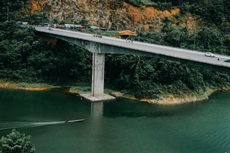 สะพานข้ามทะเลสาบฮาลาบาลา มาเที่ยวกับบัง Travel With Bang