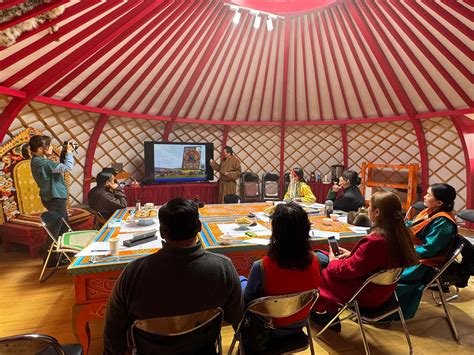 Богд Хааны Ордон Музей Bogd Khaan Palace Museum Дондогдулам хатны титэм Facebook