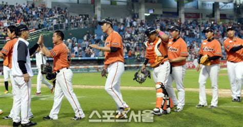 Ss포토 한화 이글스 롯데 9 2 대파하며 시리즈 스윕 4연승 질주