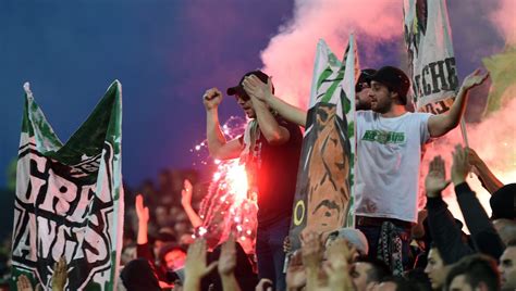 Plusieurs Groupes De Supporters Stéphanois En Grève Lors Du Match