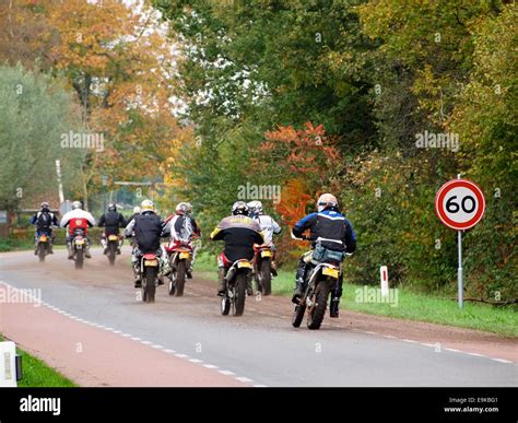 60 Kmh Stockfotos und -bilder Kaufen - Alamy