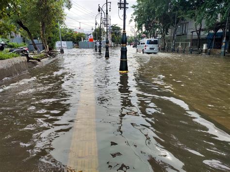 BPBD Sejumlah Titik Ruas Jalan Semarang Masih Tergenang Banjir