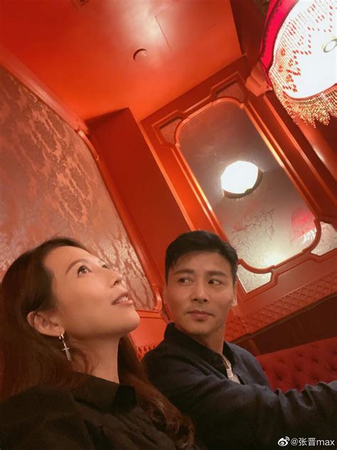 蔡少芬47歲生日與張晉享受二人世界 本地 明周娛樂
