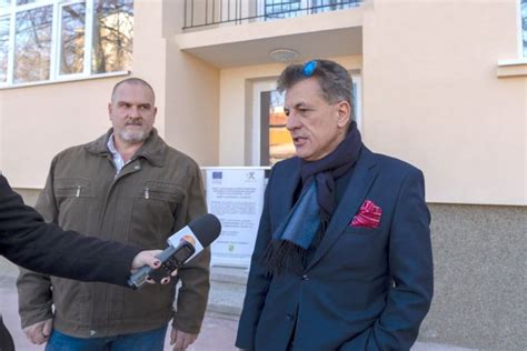 С ОФИЦИАЛНА ЦЕРЕМОНИЯ ПРИКЛЮЧИ ПРОЕКТ ЗА ЕНЕРГИЙНА ЕФЕКТИВНОСТ В МНОГОФАМИЛНИ ЖИЛИЩНИ СГРАДИ В