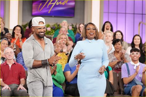 Shemar Moore Flashes His Abs On Jennifer Hudson Show Credits Fans