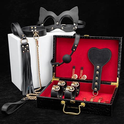 Luxury Bondage Fetish Equipment Handcuff Mask Whip Couple Sm Flirting