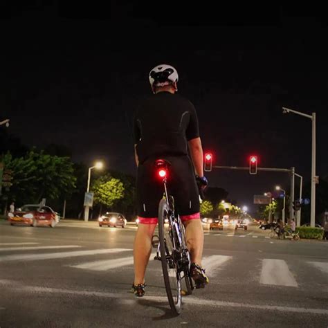 Antusi A8 A6 Road Bike Lopásgátló Riasztás Loc Mtb Lamp Automatikus Fék