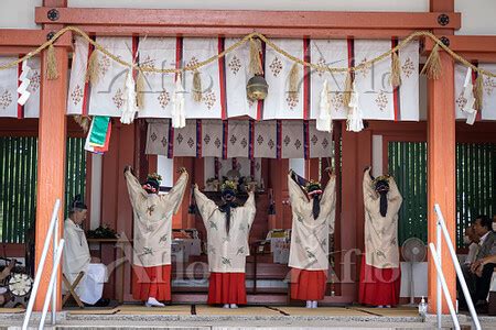 賣太神社 阿礼祭 巫女舞 奈良県 大和郡山市 196204739 の写真素材 アフロ