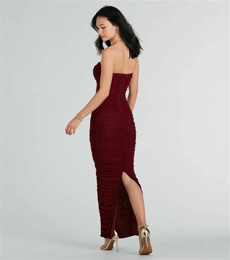 Burgundy Dresses And Windsor