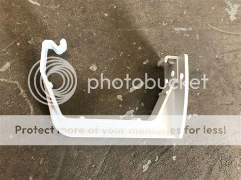 Upvc White Square Squareline Gutter Brackets Pack Of 10 Ebay