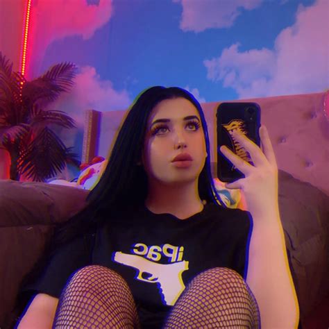 Wanna A Tranny Goth Gf Scrolller