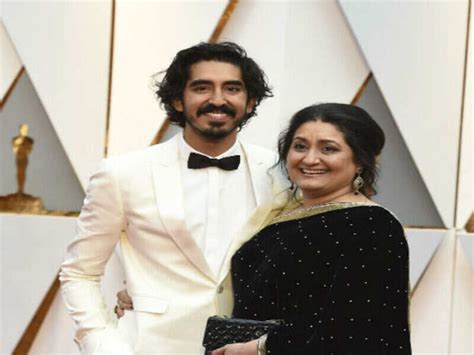 Sunny Pawar Dev Patel Arrives At Oscars 2017 With His Mom Times Of