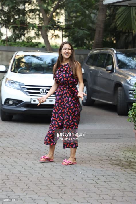 Sara Ali Khan Feet 4 Sexy Photos Sexy Feets Celeb Feets