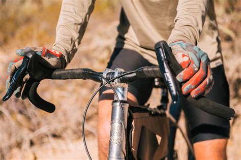 Shallow But Wide A Comparison Review Of The Ritchey Corralitos And Beacon Gravel Handlebars