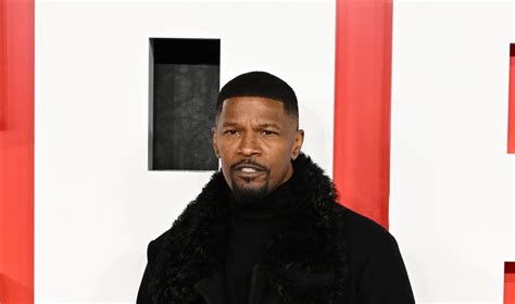 Jamie Foxx Avocat De Tommy Lee Jones Dans Le Film The Burial VIBE