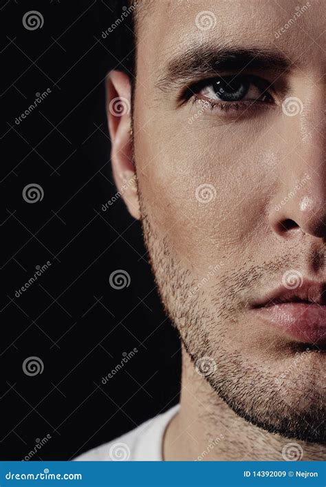 Knappe Jonge Mens Stock Afbeelding Image Of Zeker Aardig