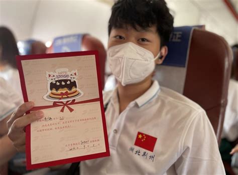 海航旗下首都航空再送203名援琼医疗队员平安凯旋民航资讯航空圈