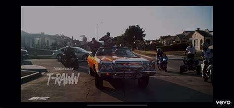 Gold Bucket Hat 🎩 T Rell Had Tyga Dissing Drake In The 50s While On Rooftops Gold Bucket Trell