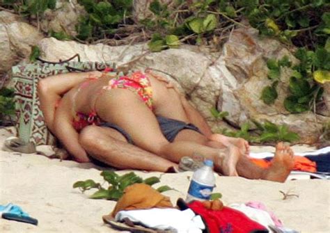 Young Kelly Brook Topless 10 Photos The Fappening