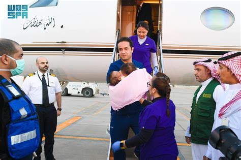 Filipino Conjoined Twins Arrive In Riyadh For Potential Separation Procedure
