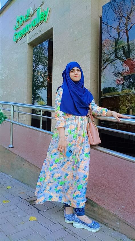 Mahrukh Khalid Medium