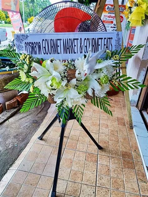 🌺พวงหรีดพัดลม สุดฮิต🎉ของทางร้าน🌺 ลูกค้าสามารถสั่งได้นะคะ ต้องการแบบไหน
