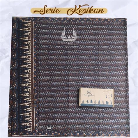 Jual Sarung Batik Largurda Serie Kesikan Motif Tirto Tedjo Biru Shopee Indonesia