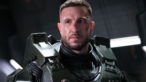 Halos Pablo Schreiber Felt Master Chief Sex Scene Was A ‘huge Mistake Comic Book Movies And