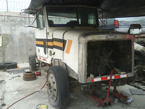 Minipeterbilt