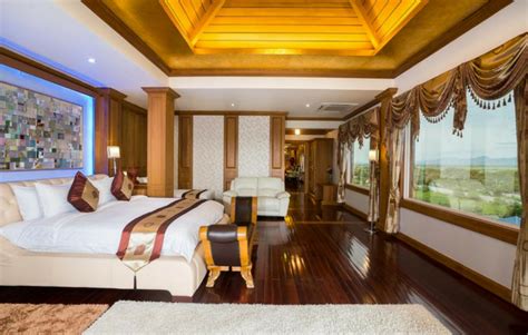 Hotel Shwe Pyi Thar Golf Hotel In Mandalay