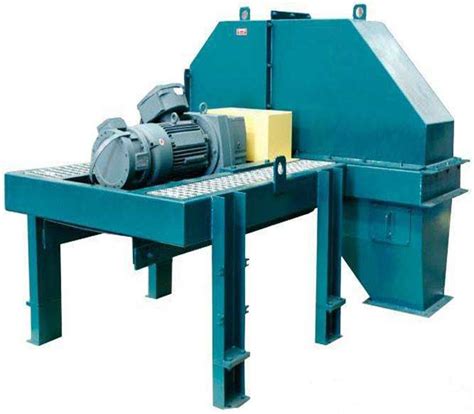 Automatic Sampling Device On The Conveyor Belt Focusing On Sampling