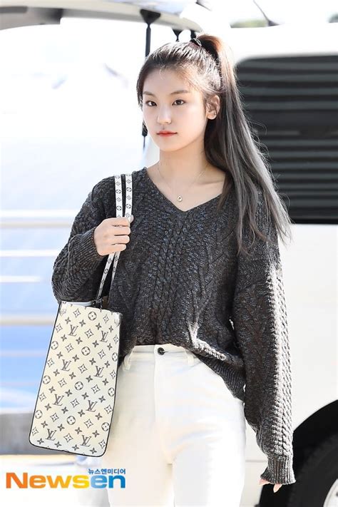 10 Times Itzys Yeji Was A Fashion Queen In Her Casual Outfits Koreaboo