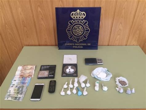 Detienen A Dos Personas Por Traficar Con Droga En La Provincia De