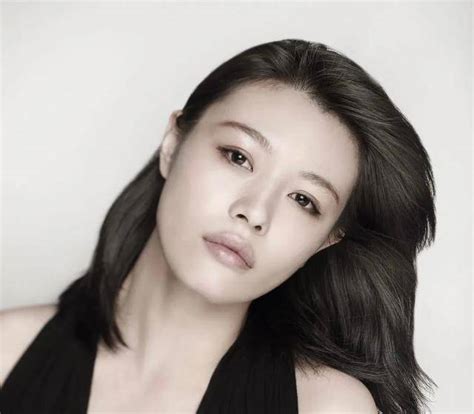 汪峰前妻康作如：颜值不输章子怡，精明胜过葛荟婕，为何还被离婚 搜狐大视野 搜狐新闻