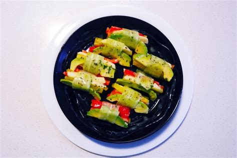 상큼고소 아보카도 요리 오이말이 다이어트 음식 식단