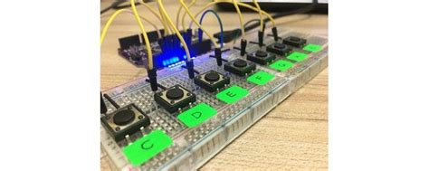 Piano With Maker Uno