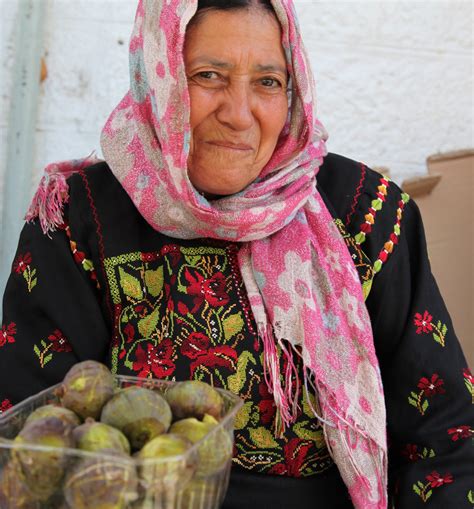 Hanan Awad — Palestine Museum Us