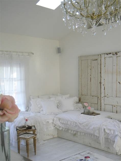 25 Shabby Chic Style Bedroom Design Ideas Decoration Love