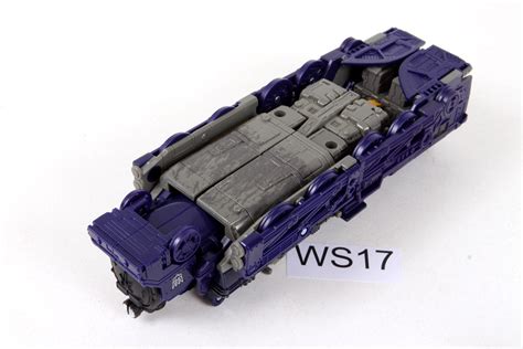 Complete Transformers® War For Cybertron Siege Leader Class