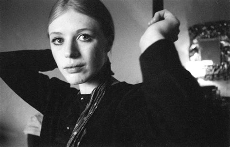 50 Photos Of Marianne Faithfull In The 1960s That Give A Rare Insight